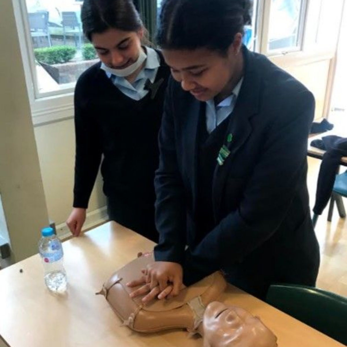 Queen Elizabeth's Girls' School - Year 9 CPR in PSHE